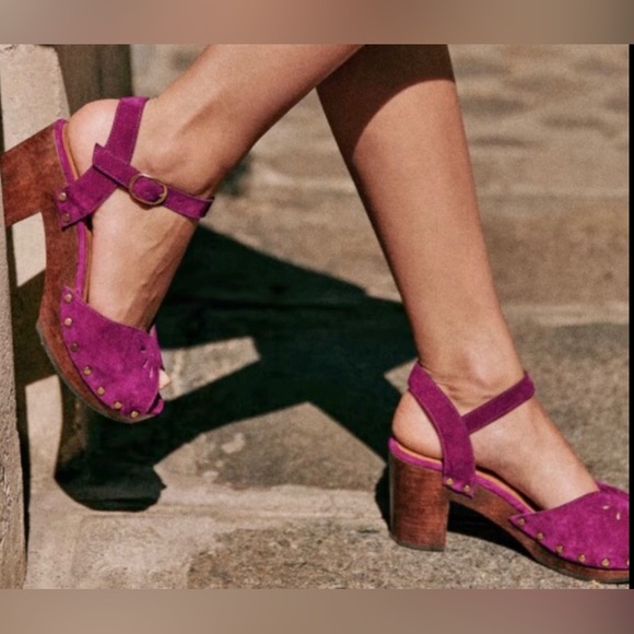 Sezane | Shoes | Sezane Sienna Wooden Block Heel Clog Sandals In ...